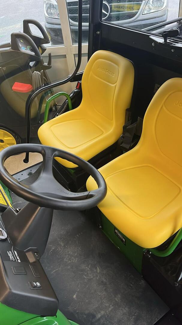 JOHN DEERE GATOR TE CABINE (HAE) #274439 - Kraakman